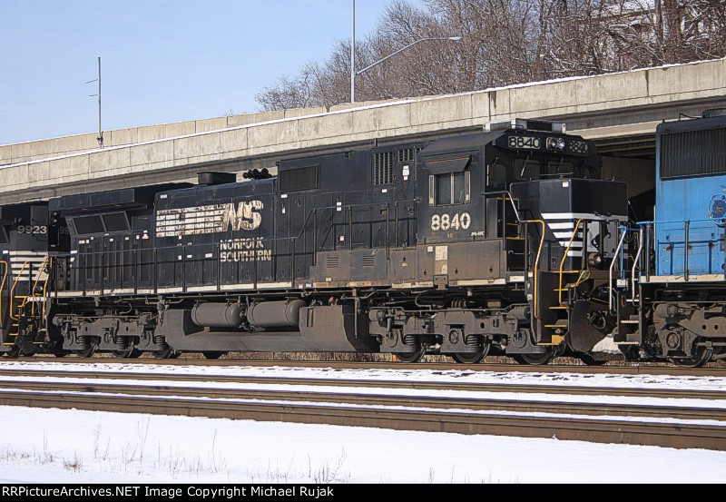NS 8840